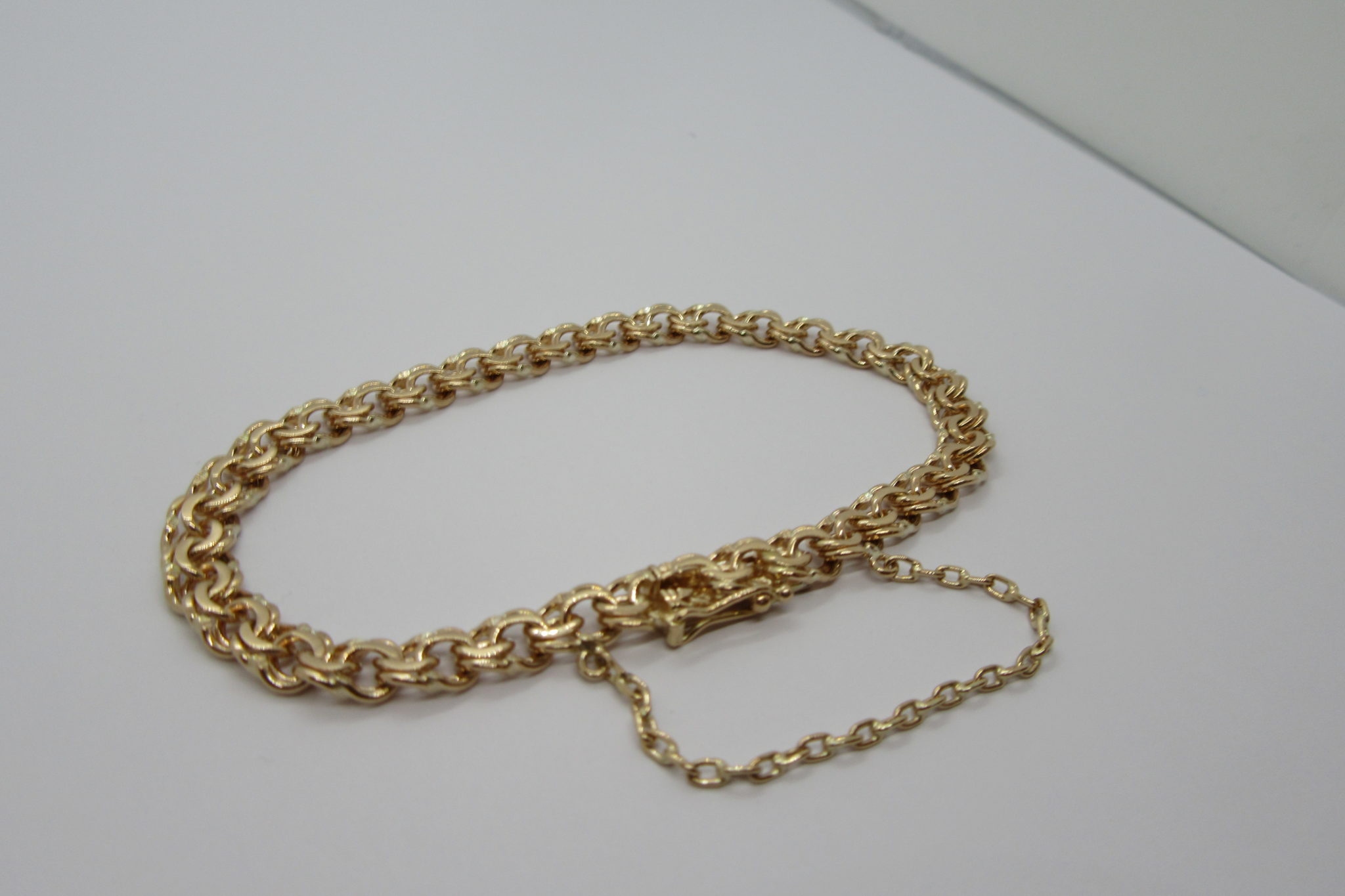 UUS! KULD BISMARCK KULDKÄEKETT 10,93 GR. – Tallinna Kuld